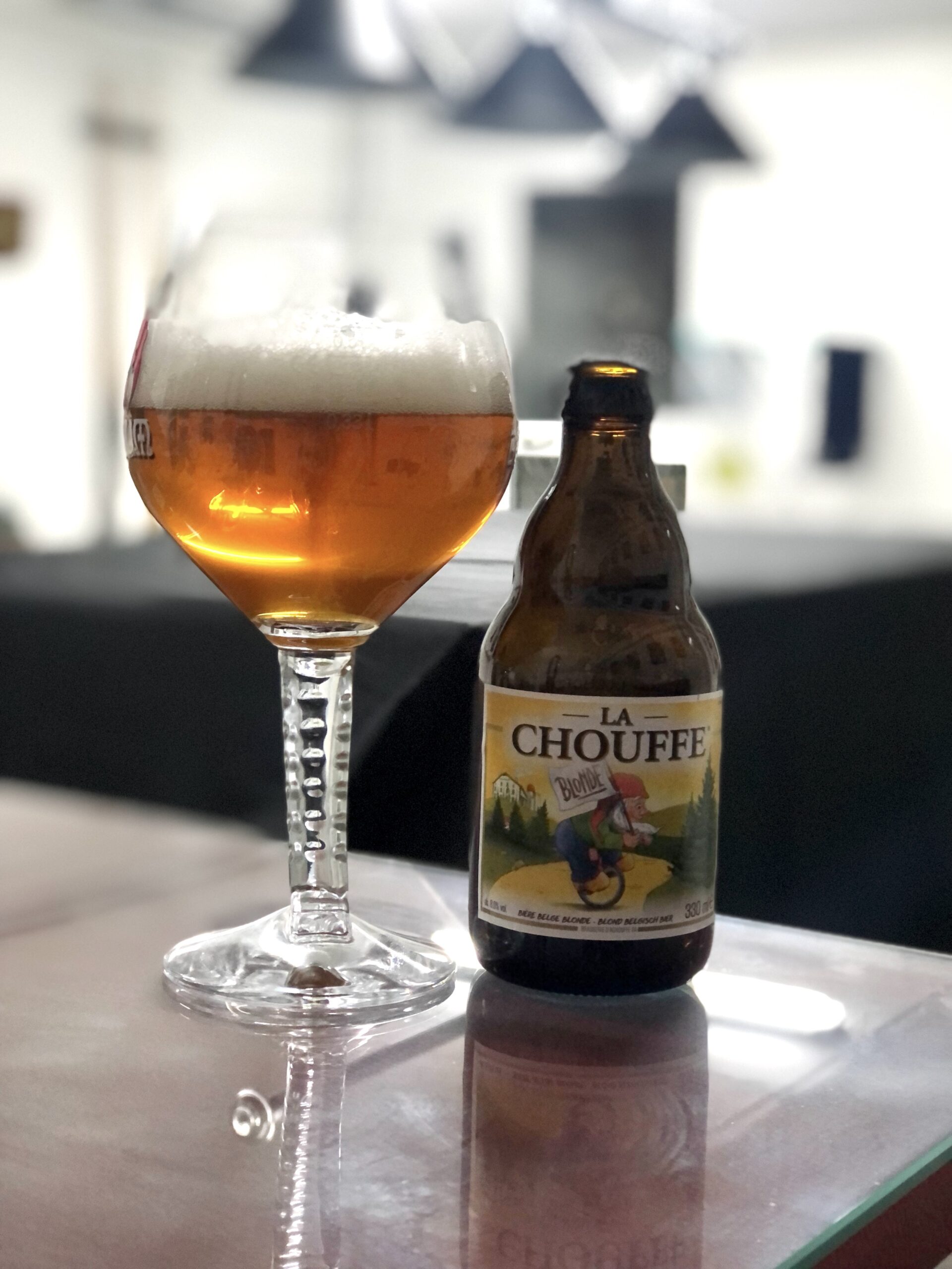 La Chouffe - BoozeByNight